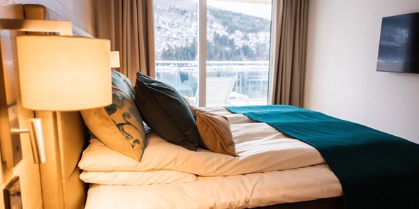 Hotel Alexandra i Loen | Et tradisjonsrikt hotell i Loen, Stryn
